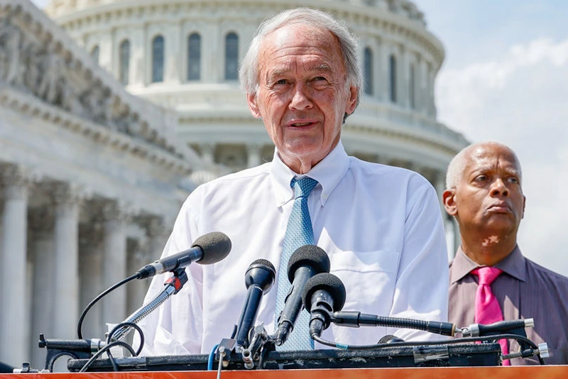 Sen. Markey proposes legislation to expand SCOTUS – One America News ...