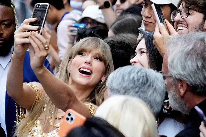 Taylor Swift searches blocked on X after fake explicit images spread ... Taylor Swift searches blocked on X after fake explicit images spread ...