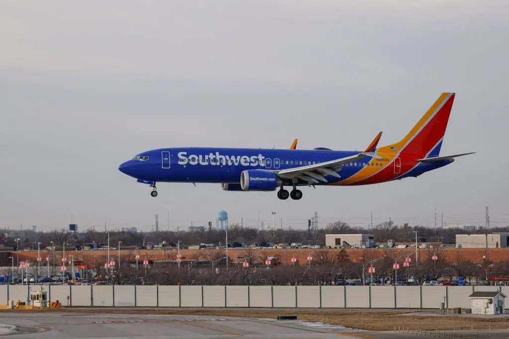 Southwest Airlines To Lay Off 2,000 Employees, Halt Service At 4 ...