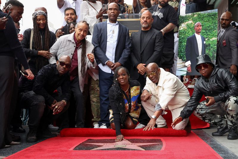 Rapper Tupac Shakur’s star is unveiled posthumously on the Hollywood ...